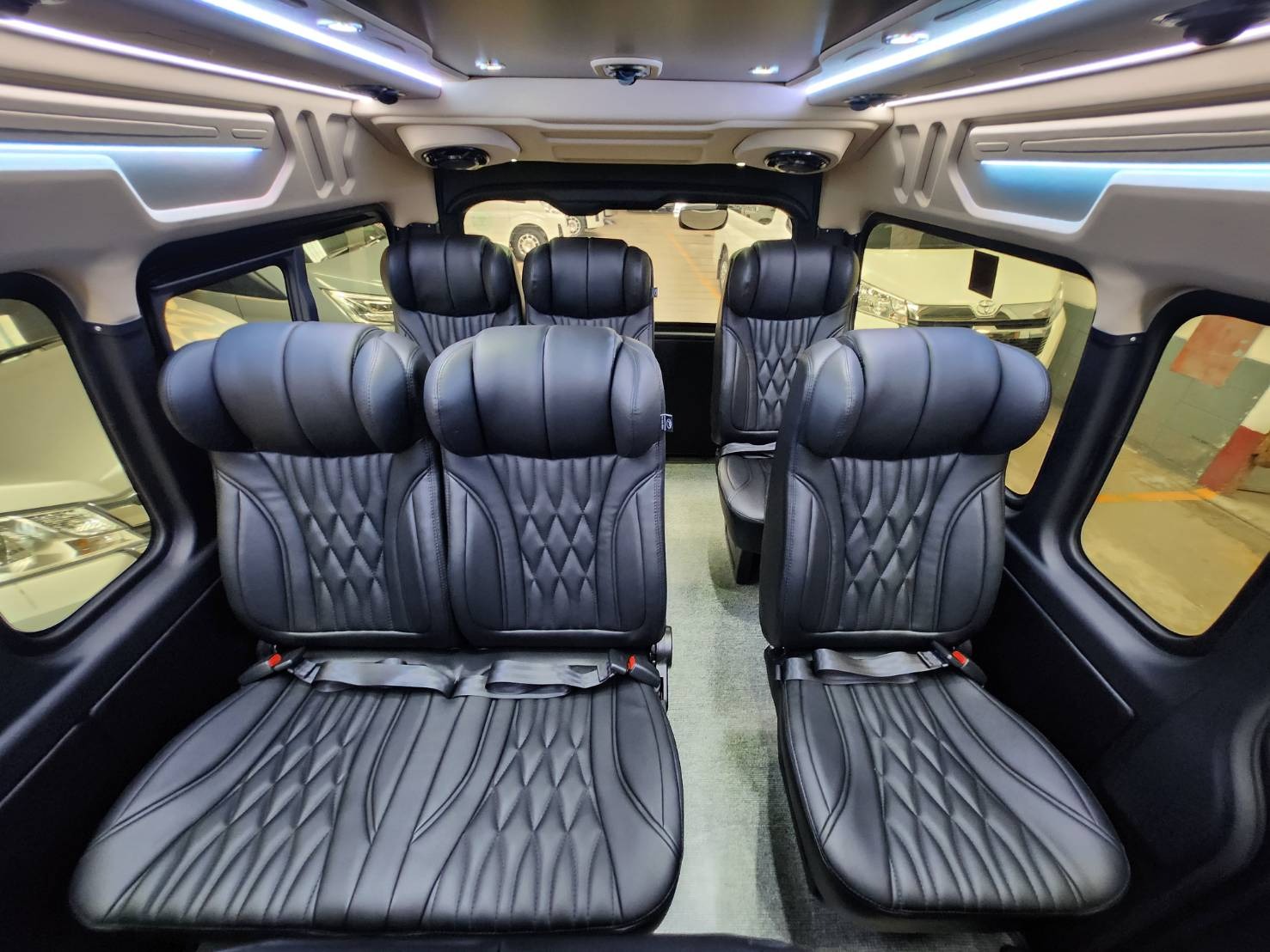 Minivan Rental - Bangkok Group Tours